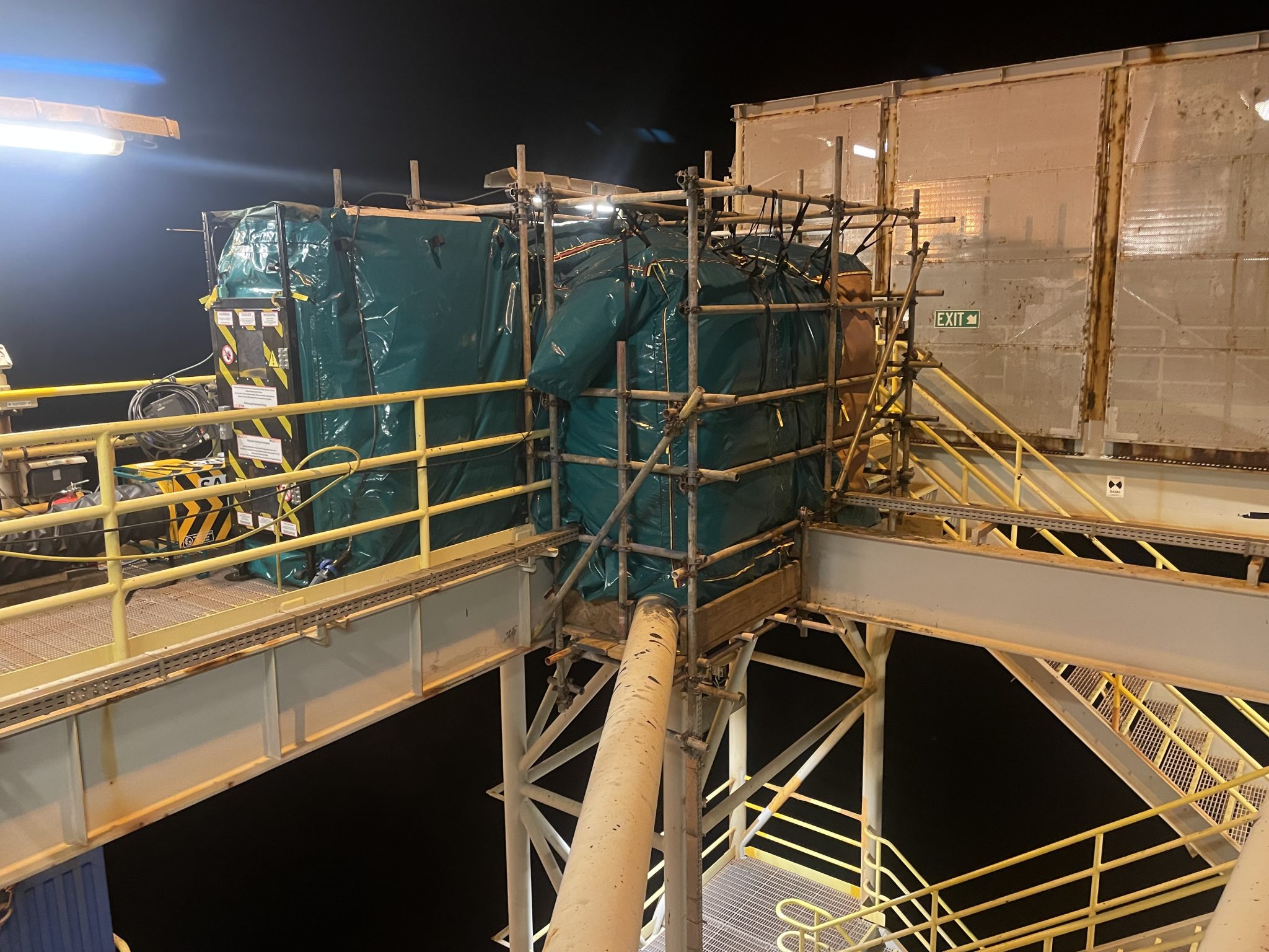 Cost Effective Pressurised Hot Work Enclosure for Oil Field
